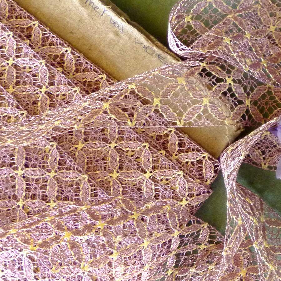 Paris Flea Market Pink Tinsel Lace – Vintage Passementerie