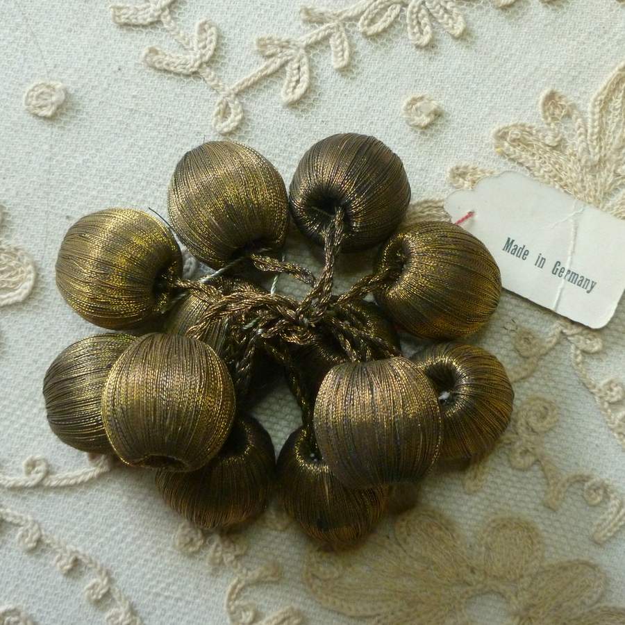 Gold Metal Bobbles in Five Sizes – Vintage Passementerie